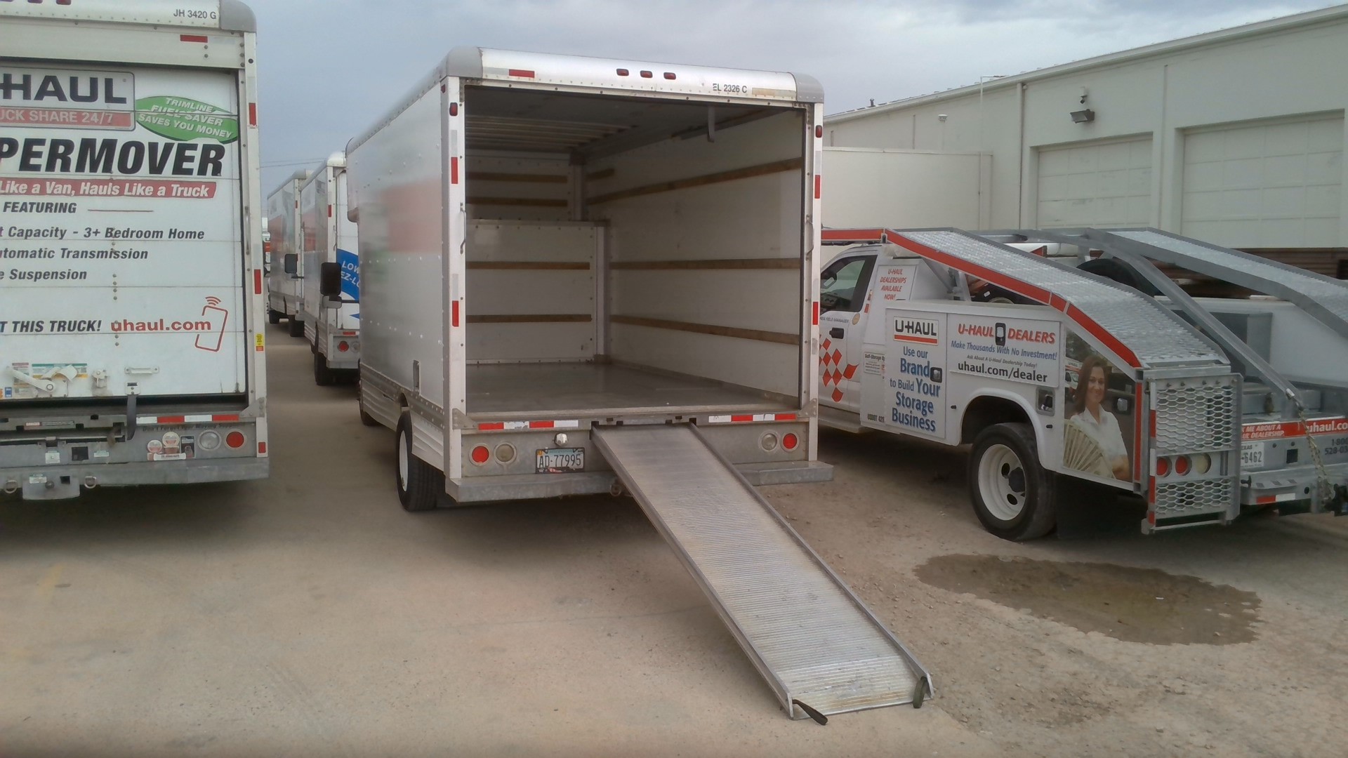 2009 17' Box Truck for Sale in Wichita Falls, TX 76308 | U-Haul Truck Sales