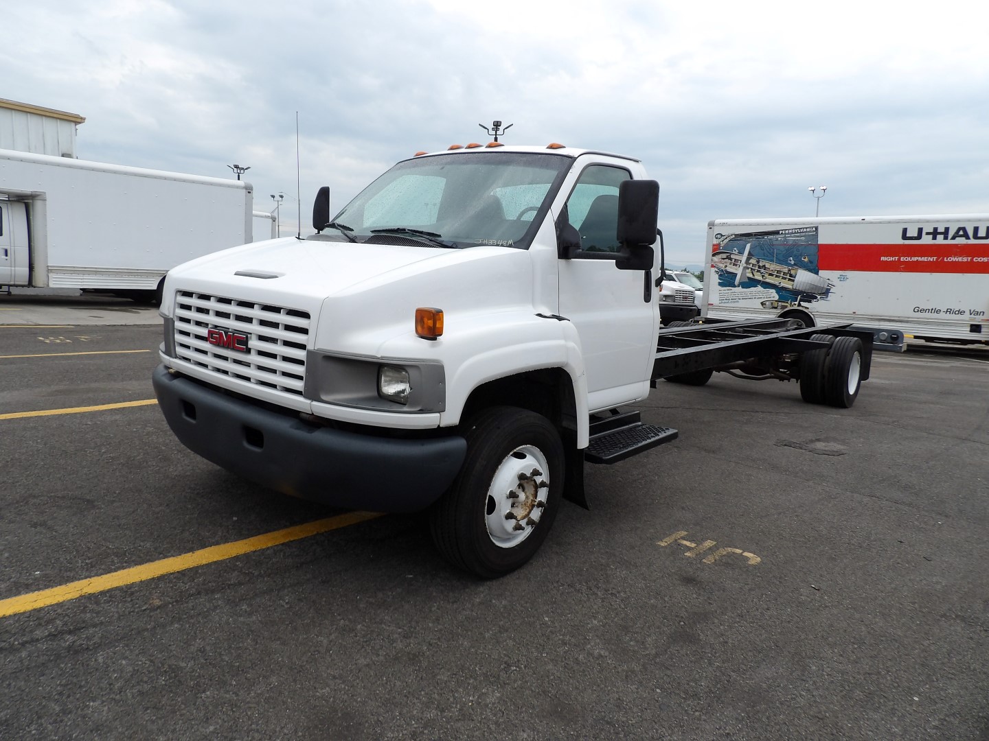 2006 GMC 5500 Cab and Chassis for Sale in Alcoa, TN 37701 | U-Haul Truck Sales