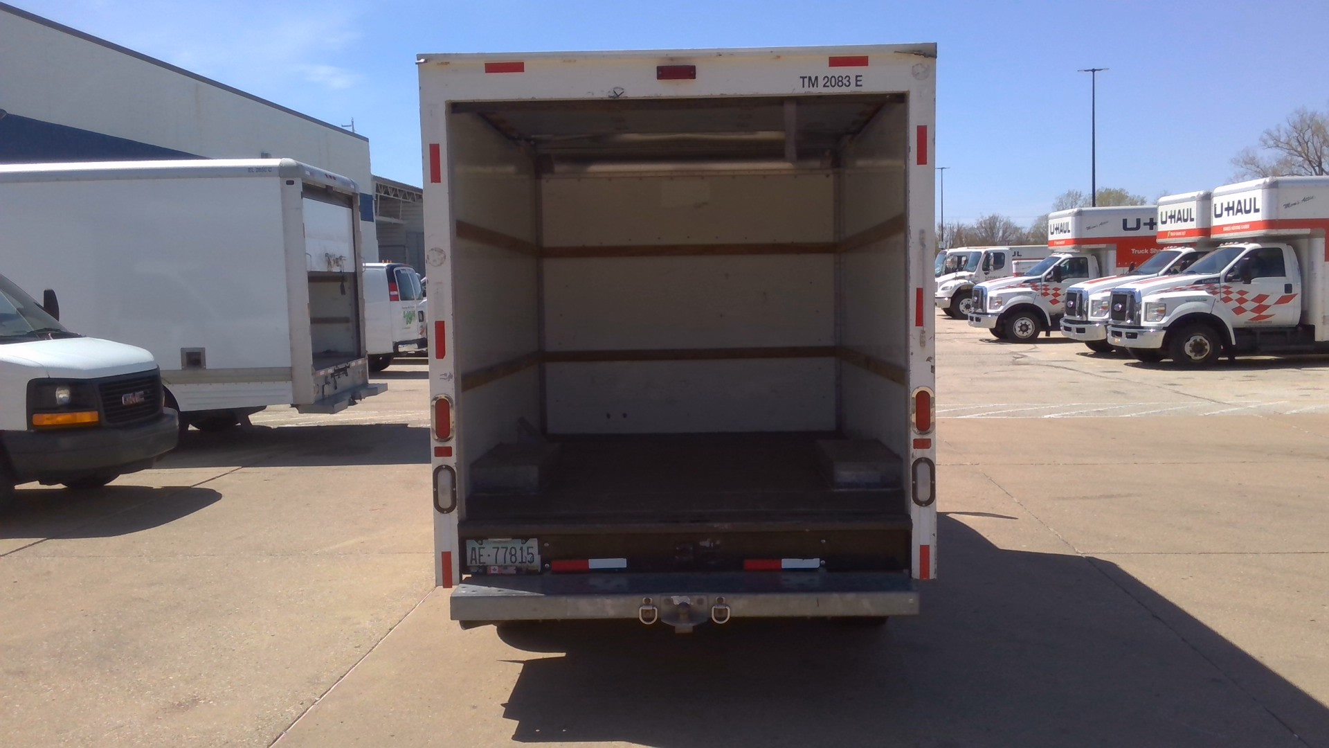 2013 10' Box Truck for Sale in Glenwood, IL 60425 | U-Haul Truck Sales