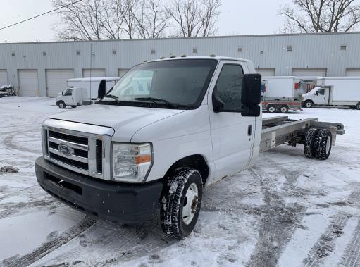 2011 Ford E450 Cab and Chassis for Sale in Inkster, MI 48141 | U-Haul ...